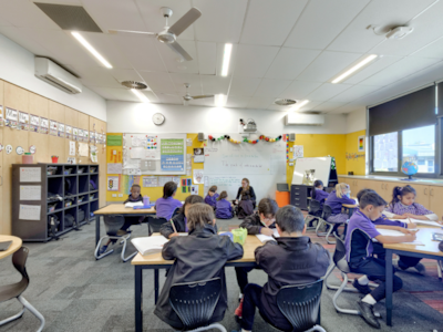 Virtual Tour - Featherbrook P9 College