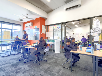 Virtual Tour - Featherbrook P9 College